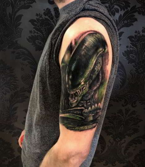 30 Awesome Xenomorph Tattoo Ideas - Tidy Tale